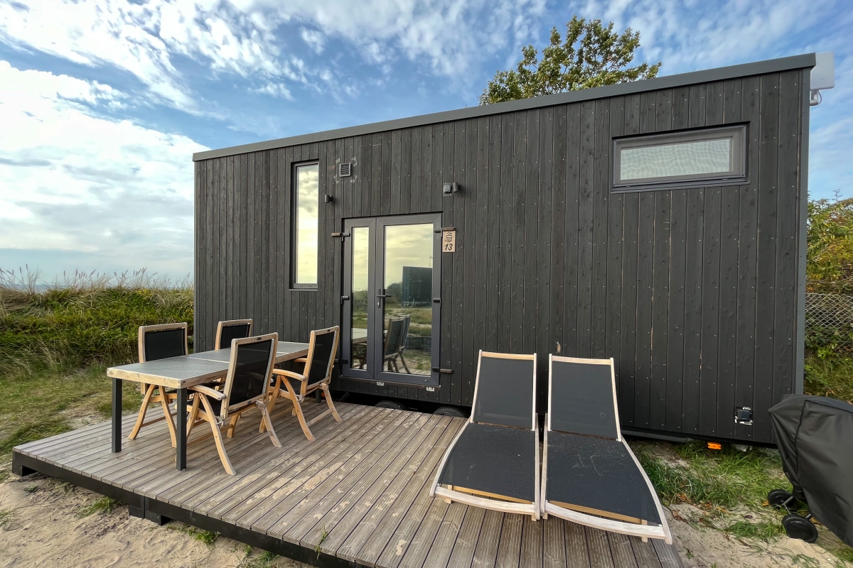 Tiny House By The Sea | Top 10 Best Features You Need To Know